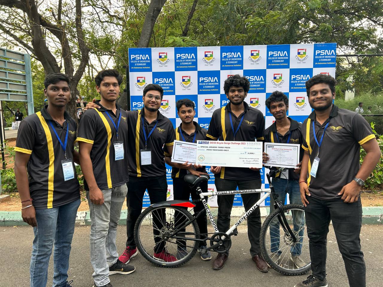 Students mech – LICET